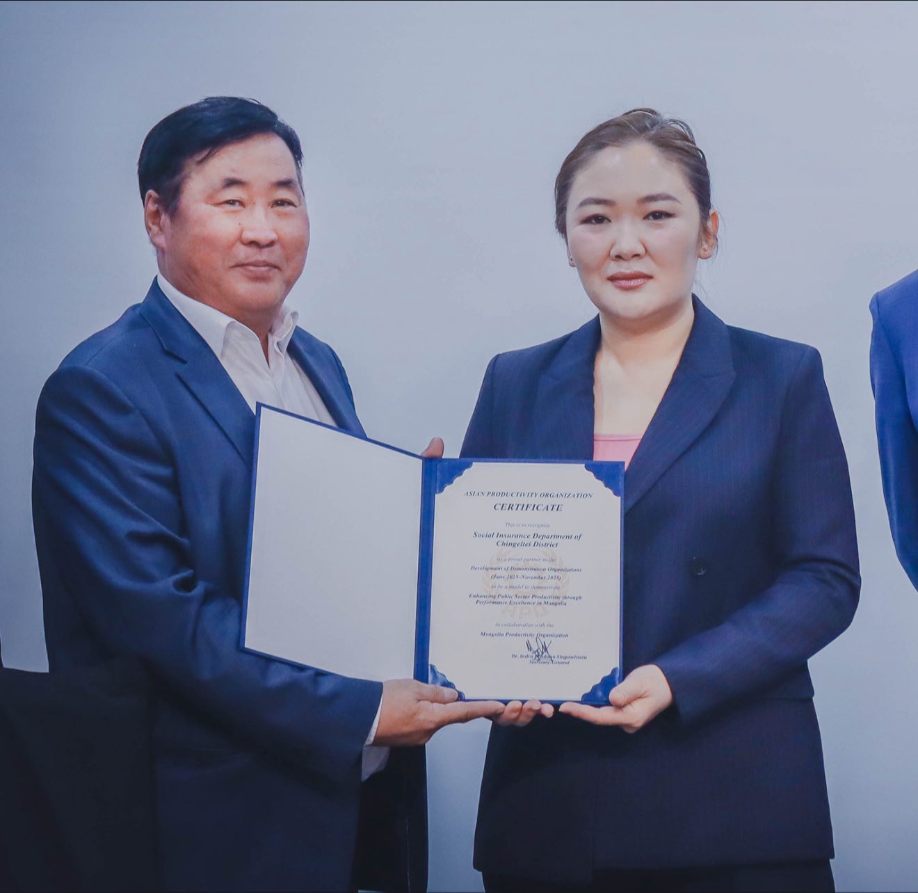 Mongolian Government Institutions Receive the “Asian Model Organization ...